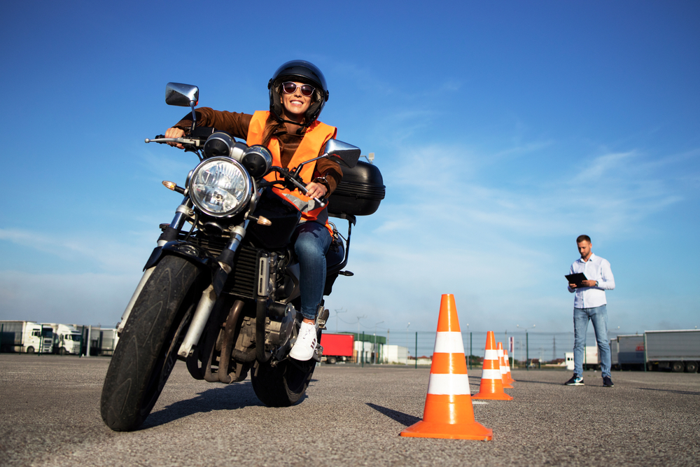 Quelles sont les modalités d'inscription à une moto-école